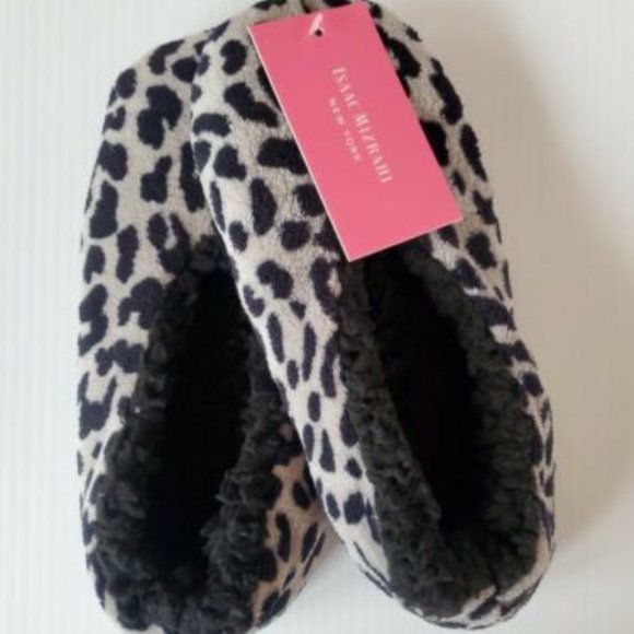 Isaac Mizrahi | Shoes | Isaac Mizrahi Leopard Print Sherpa Lined ...